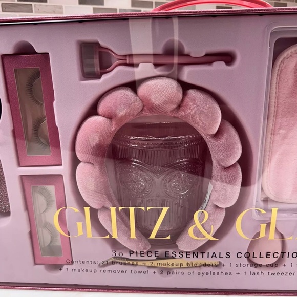 Glitz & Glam | Makeup | Bnwt Glitz And Glam Viral 3 Piece Pink Bling ...